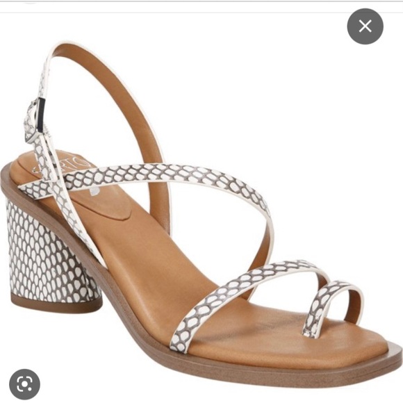 Franco Sarto | Shoes | Franco Sarto Rache 2 Toe Loop Strappy Sandal ...